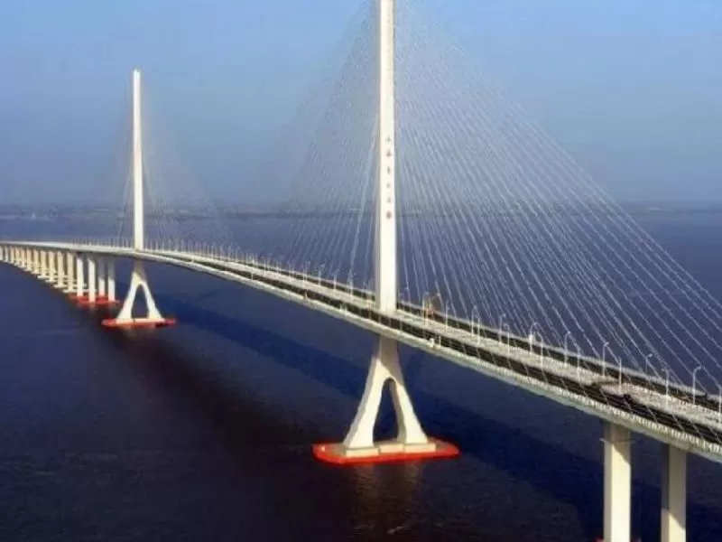 Shanghai Yangtze River Bridge – Marine Piling Works, Shanghai, PRC ...